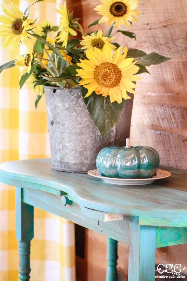 Black White & Sunflower Kitchen - CREATIVE CAIN CABIN