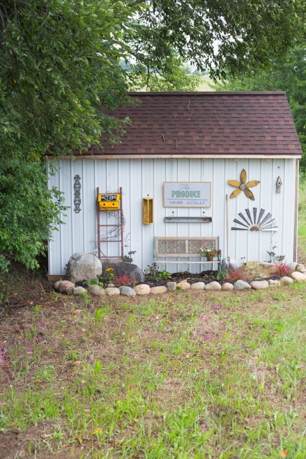 DIY Garden Shed Sign - CREATIVE CAIN CABIN