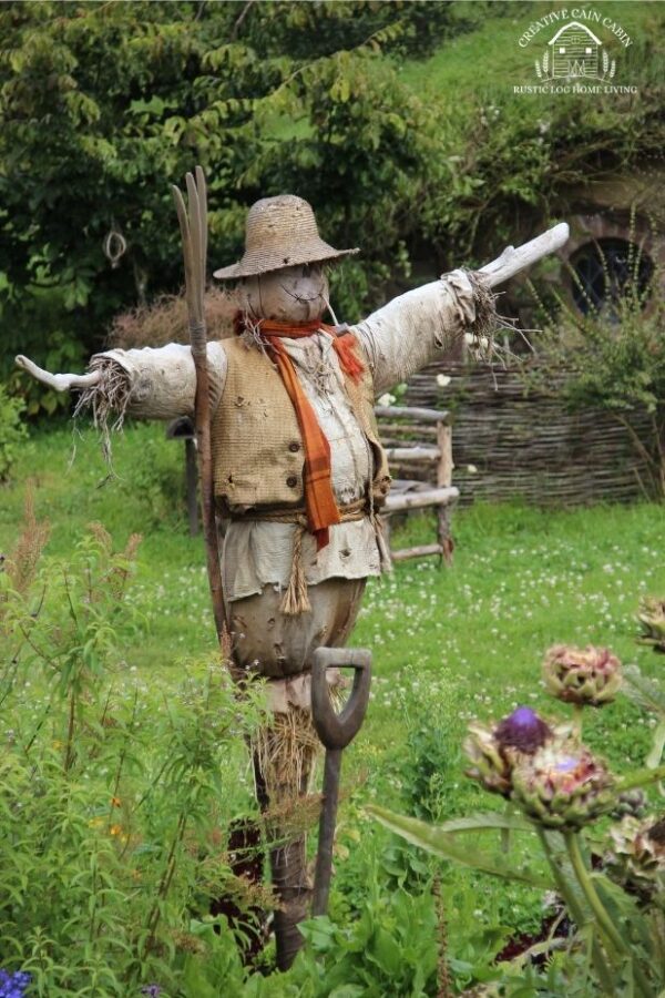 How to Make a Garden Scarecrow With Rustic Junk - Over 20 Ideas ...