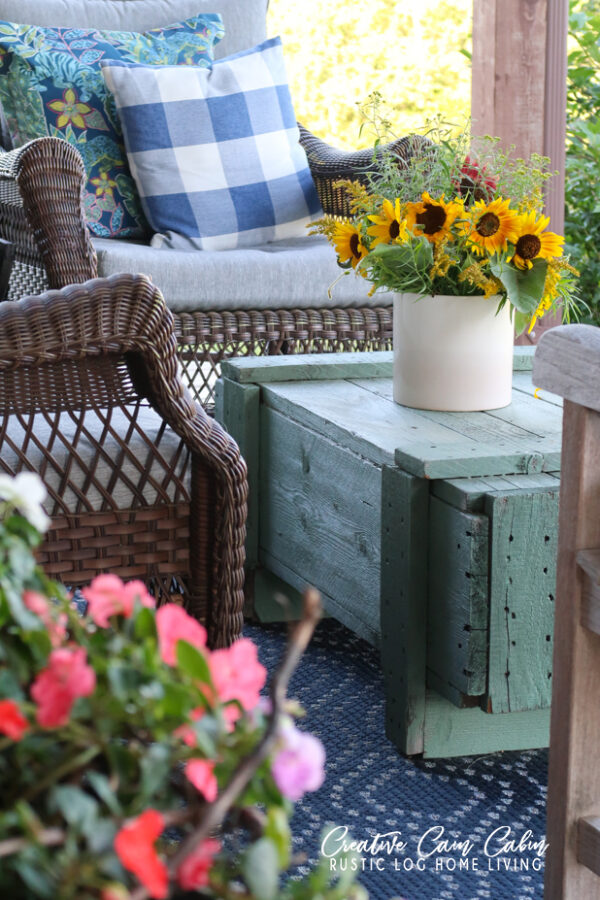 The Last Sunflower Blooms From My Fall Garden - CREATIVE CAIN CABIN