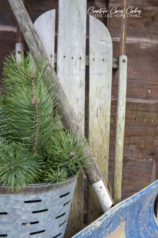 Decorating a Porch For Winter In Rustic Style - CREATIVE CAIN CABIN